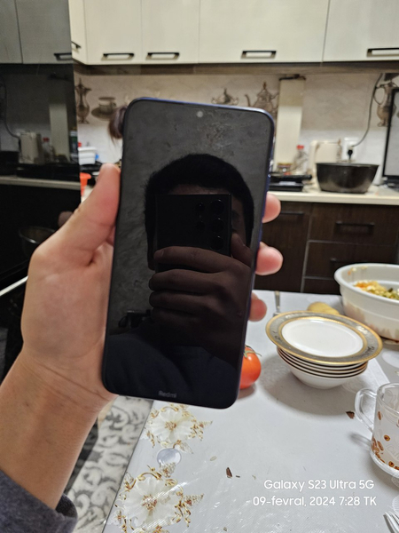 Redmi 8 edeali usta kurmagan 8/64 global