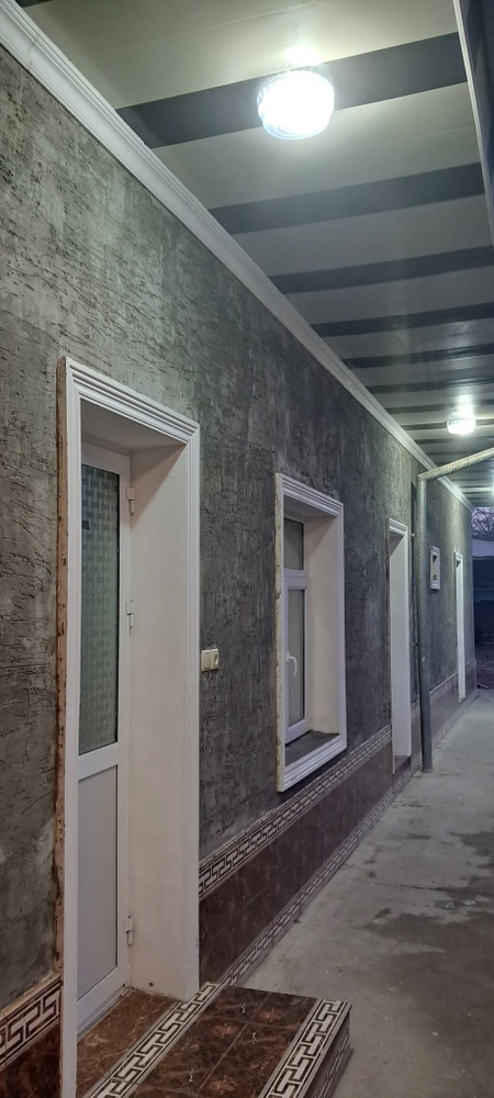 Uy sotiladi toshmi postidan 5km 10.75 sotix yer hisobida 12.000$