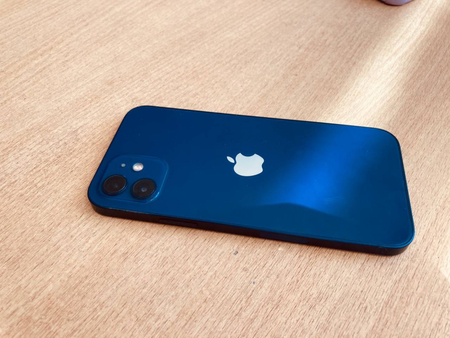 Iphone 12 ideal holatda