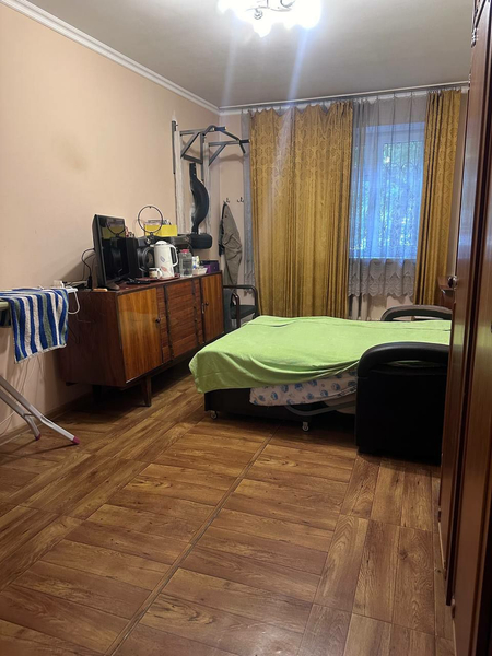 Чиланзар 2 квартал 3/1/4 кирпич ор.р аллея Гагарина