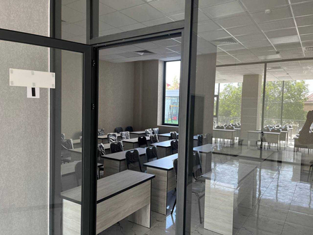 Сдаётся в аренду помещение 2000 m2, 3 этажа