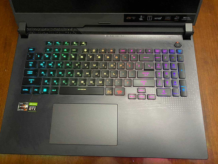 ROG STRIX G17 Ryzen7-6800H, DDR5 64GB, SSD 2TB, RTX 3070 Ti