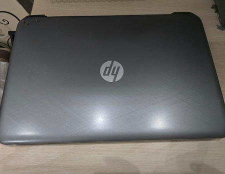 Ноутбук HP 15-r082sr J5C17EA