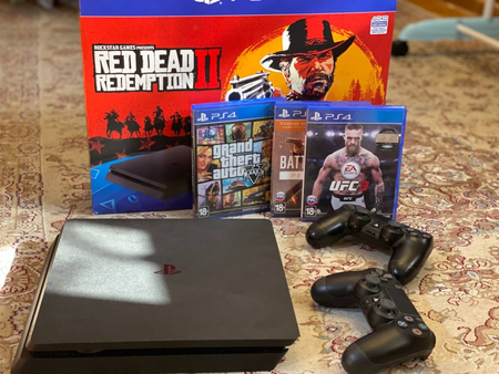 PlayStation 4 | 500GB + два джойстика и игры