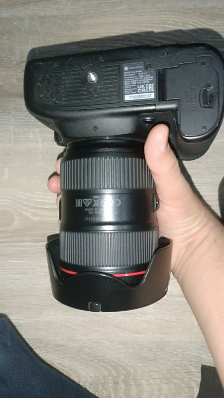 Mark 4 Eos 5D deyarli yap yangi