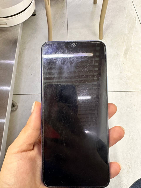 Vivo y30 сотилади