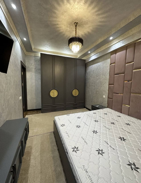 Продам квартиру на Буз 2  5/1/5  137м2 Евро