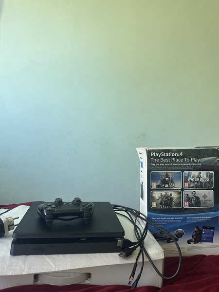 Play station 4 500Gb