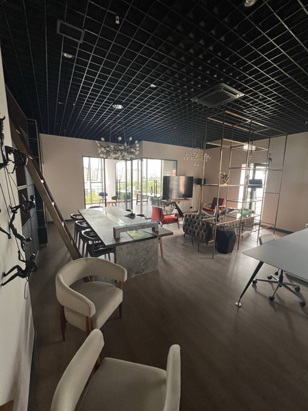 Сдается в аренду Евро офис с мебелью в Бизне центре 150м2 - Dim tower