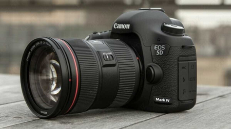 Фотоаппарат Canon EOS 5D Mark IV