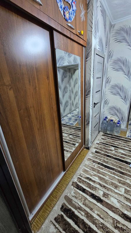 Продаётся 2х комнатная КВ в лучшем районе Чирчика (Eng yaxshi rayon)