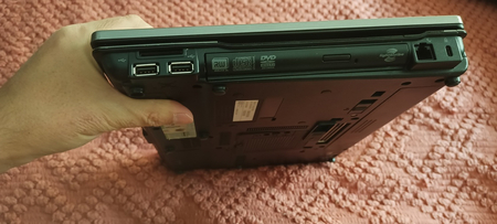 Продается ноутбук HP 6530b, не включается