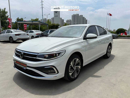 Volkswagen Bora в наличии
