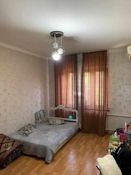 Чиланзар 13. 3/4/5 2*6 балкон