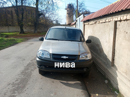 Продаётся шевролет нива