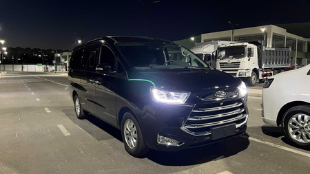 JAC M4 Liniyalarga komfort minibuslar B pravada haydang