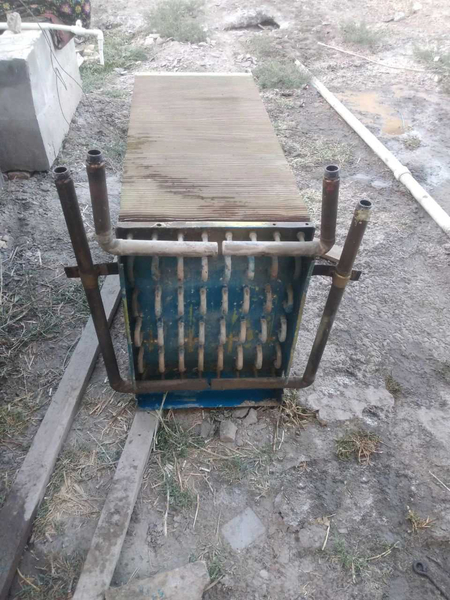 Продаётся большой медный радиатор