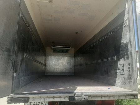 Yili: 2020, refrijerator, refi -5° qila oladi. Kuzovi 45 m³