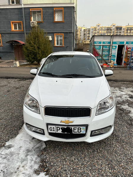 Продам Нексия 3