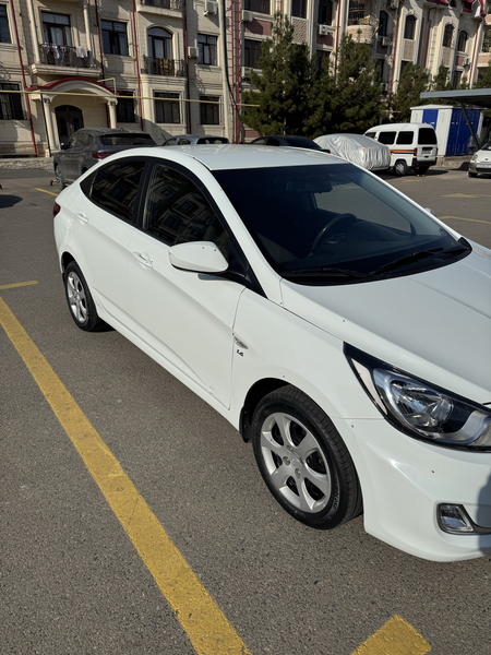 Hyundai accent 2011 avtomat