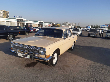 Газ 2401 сотилади