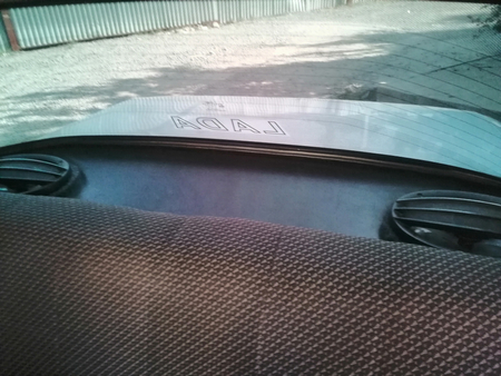 Vaz 21011 sotiladi