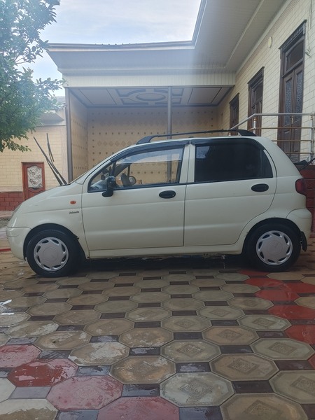 Matiz 2009 Yil
Kraska 1 ta eshik 2 ta orqa arkadida
Yurgani 20010 km
K