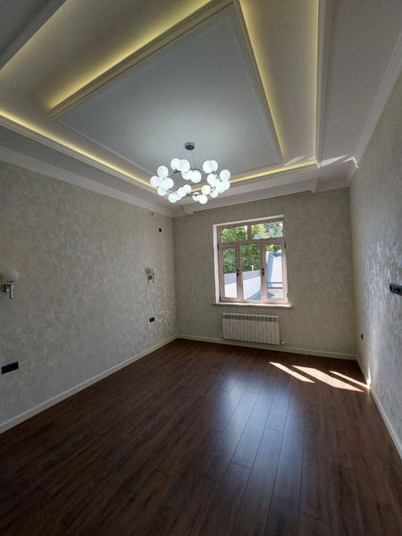 Продается Евро дом Ор-р: Домбрабад 450м2
