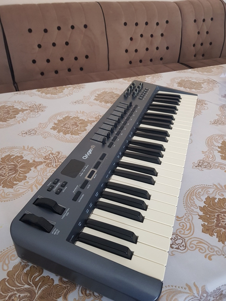 Миди клавиатура  M AUDIO OXYGEN 49