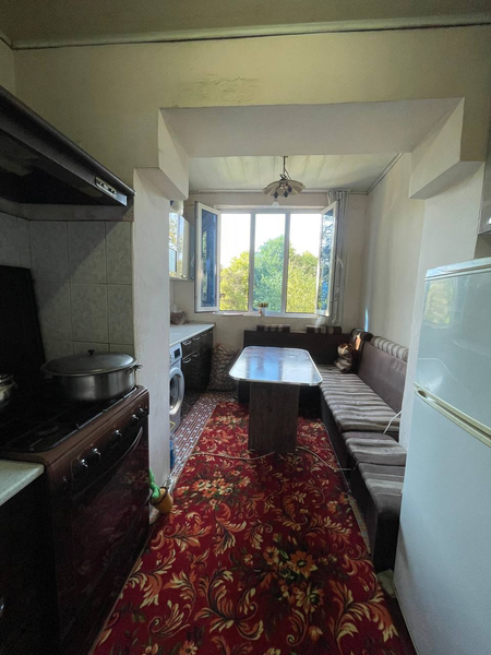 Ttz 1 Kvartira sotiladi 2/4/4 balkon 2x6 Ipoteka Xizmatlarixam bor