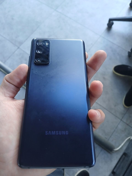 Samsung s20 FE Holati alo