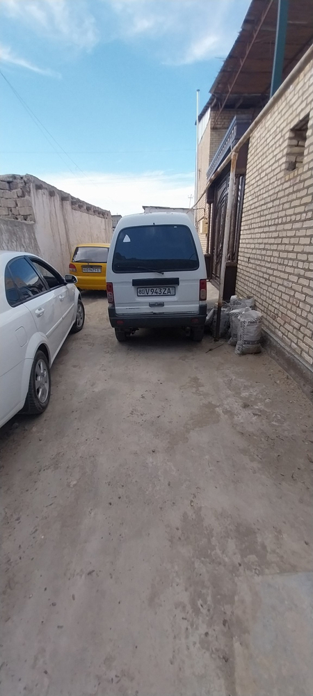 Дамас сотилади срочно