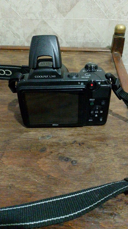 Фотоаппарат полупрофессиональный NIKON