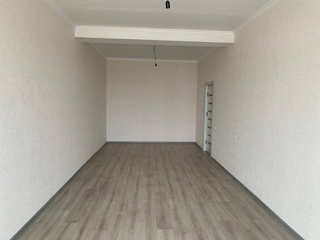 Yunusobod 10 daha, Uchqahramon krugi yonida