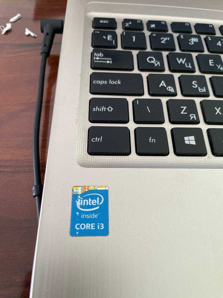 Asus core i3 4005U