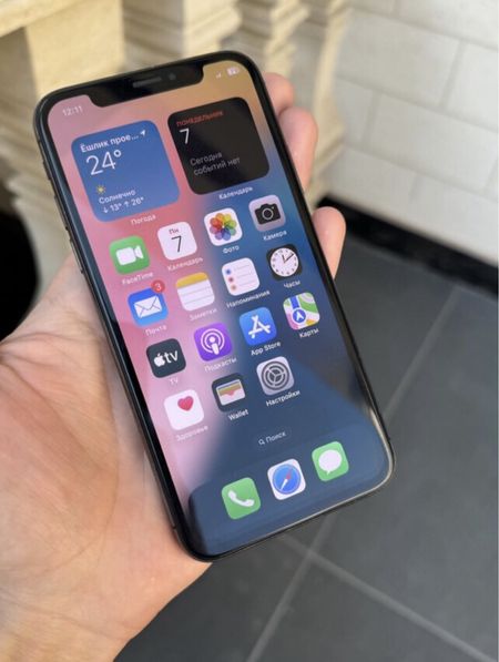 iphone X       .