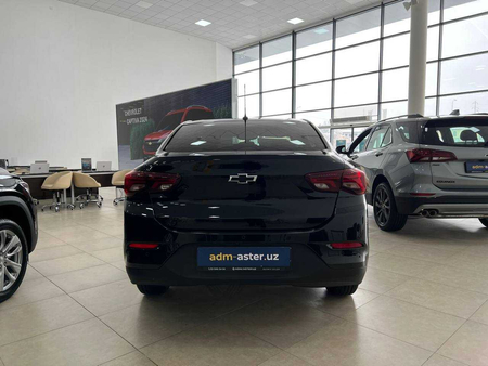 Chevrolet Onix Sotiladi