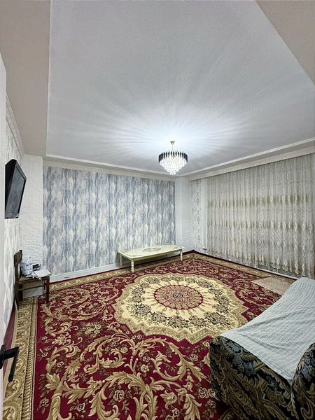 Qoyliq 1 mavze kvartira bor