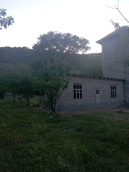 Продается дача Бустонлик тумани Сижей кишлогида жойлашуви жудаяи кулай