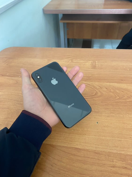 iPhone X 256 gb srochna sotladi