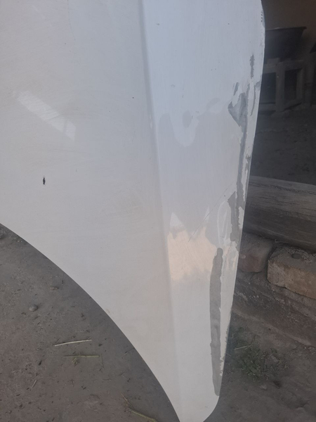 Kapot Nexia 3 chap tomonida ozgina joyi pachoq bo'lib kraskasi ko'chga