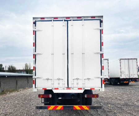 Aftofurgon Faw 7.5m 2ta spalnilik