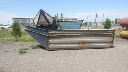 Продаю железную лодку,самодельная