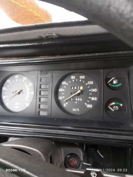 Vaz 2104 sotiladi