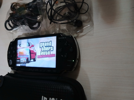 Assalom alekum Psp sotiladi uyinlari bor hamma joyi ishlidi