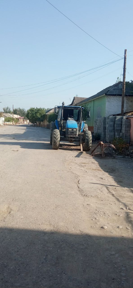 Traktor 50x60 niholding srochna sotiladi