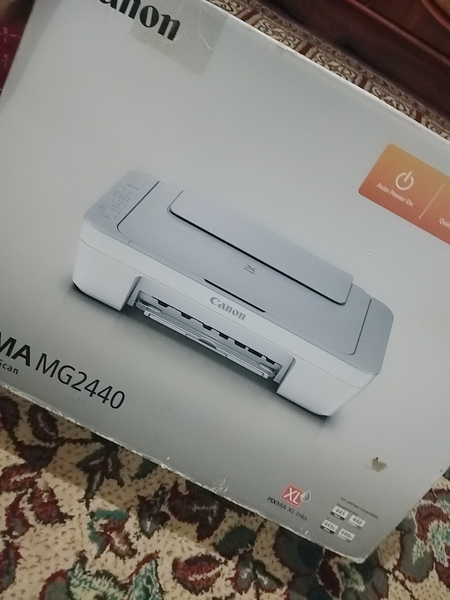 Printer  yangi sotiladi
