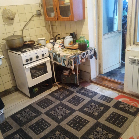 Продаётся квартира улучшенной планировки 13 квартал 2/4/4