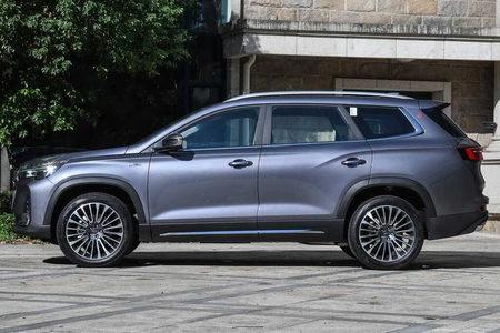 JETOUR X90 Plus gibrid