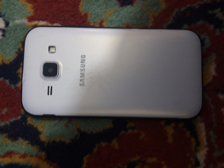 SAMSUNG Galaxy j1